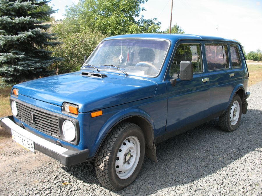 VAZ 2131 las especificaciones técnicas y el consumo de combustible